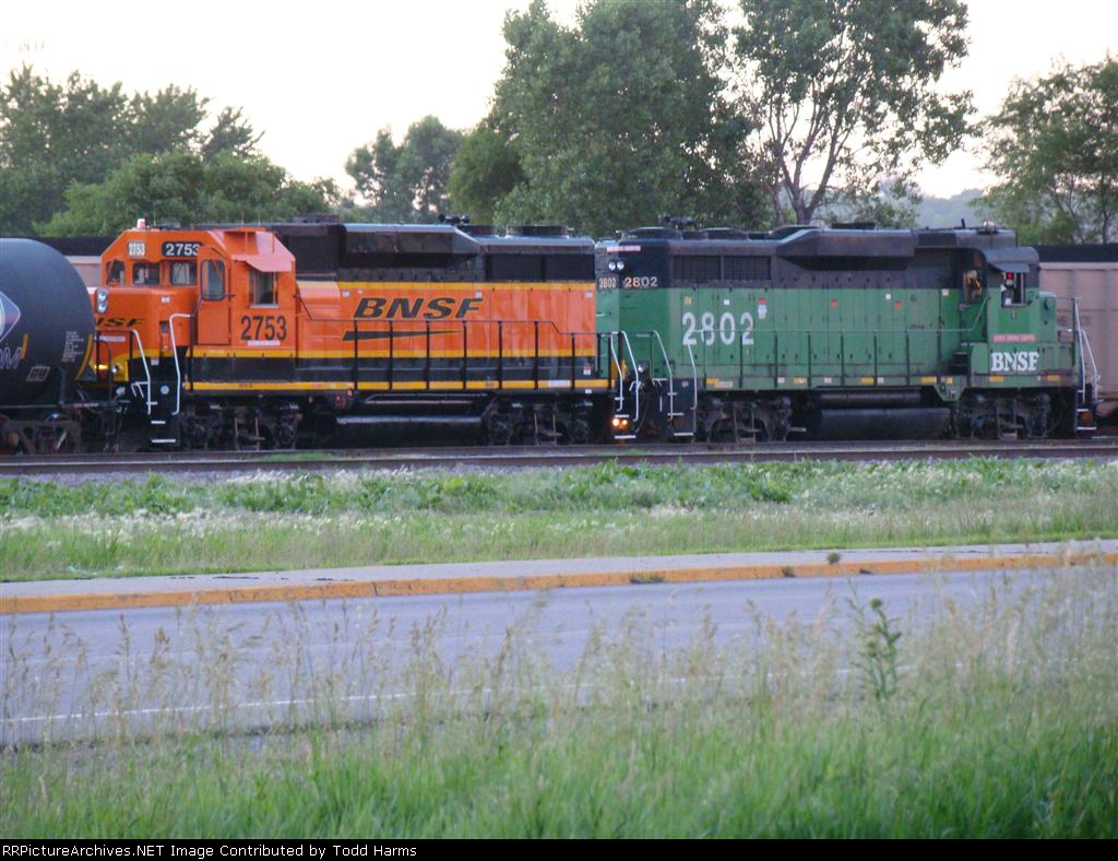 BNSF 2753